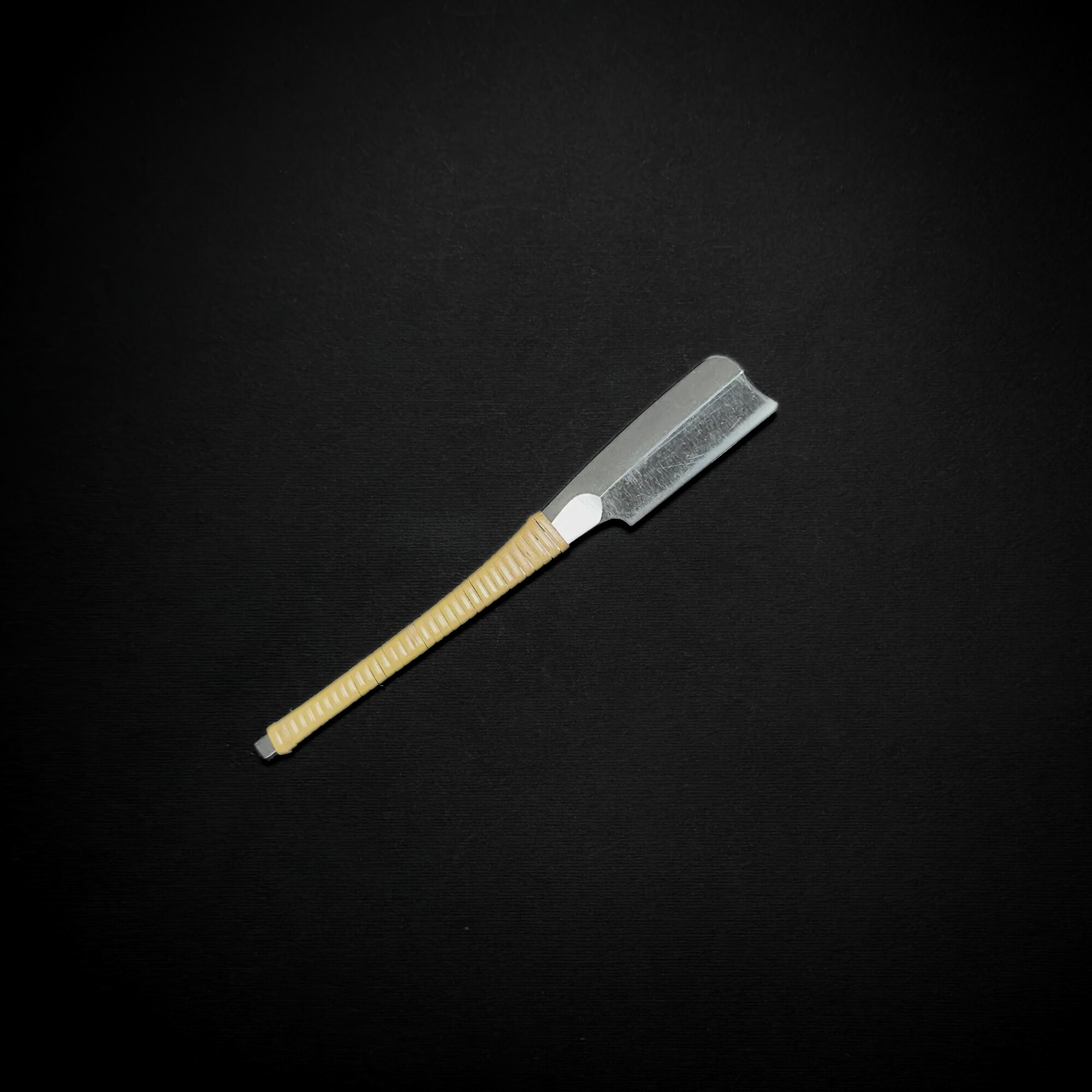Iwasaki Kamisori Razor – Be Sharp